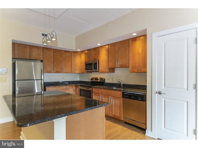 588 Wellington Square - 588 Wellington Square Exton PA 19341 ...
