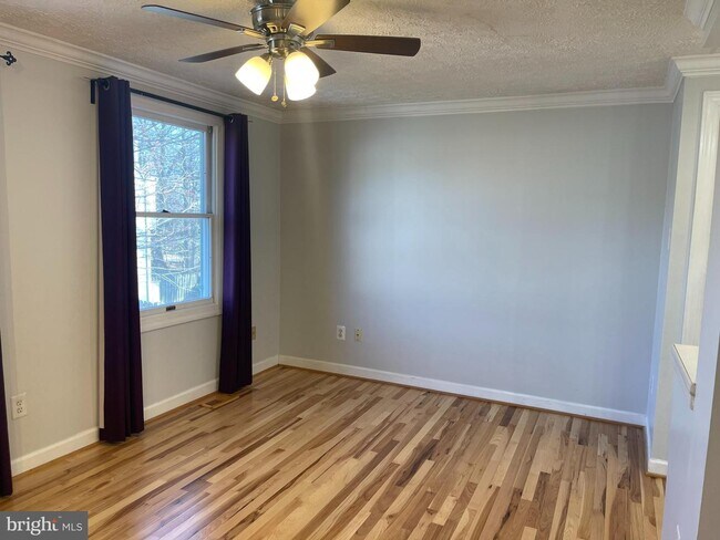 8332 Rocky Forge Ct - 8332 Rocky Forge Ct Springfield VA 22153 ...