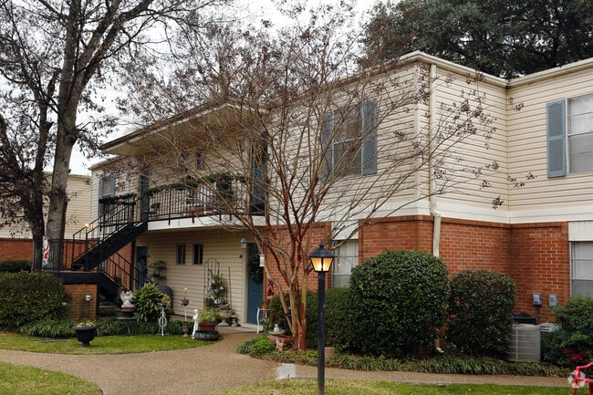 Canton Road Manor - 4911 Old Canton Rd Jackson MS 39211 | Apartment Finder