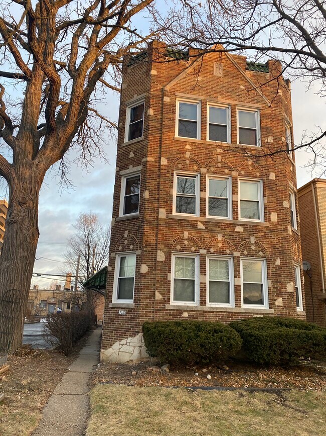 5010 Louise St - 5010 Louise St Skokie IL 60077 | Apartment Finder