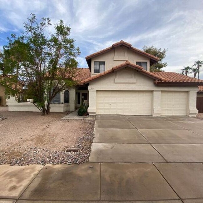 3453 S. ASHURST--Waterfront 4 Bed 2 Bath w... - 3453 E Ashurst Dr ...