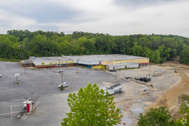 Intrada Westside Apartments - 2176 Donald Lee Hollowell Pky Atlanta GA ...