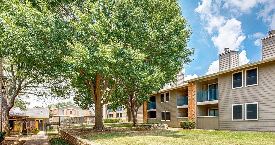 The Landings at Northgate Apartments - 4608 W Northgate Dr Irving TX ...