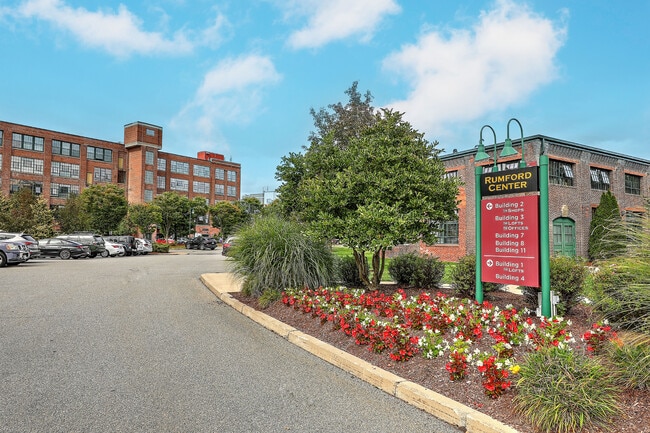 Rumford Center - 20 Newman Ave Rumford RI 02916 | Apartment Finder