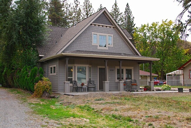 Beautiful Newer Home With Low Maintenance ... - 4240 E Hartson Ave ...