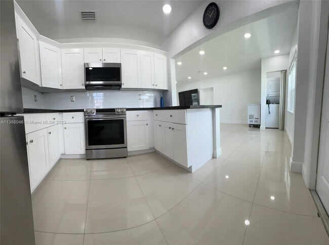 14681 Lincoln Blvd - 14681 Lincoln Blvd Miami FL 33176 | Apartment Finder