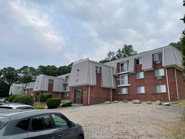 300 Smithfield Rd - 300 Smithfield Rd North Providence RI 02904 ...