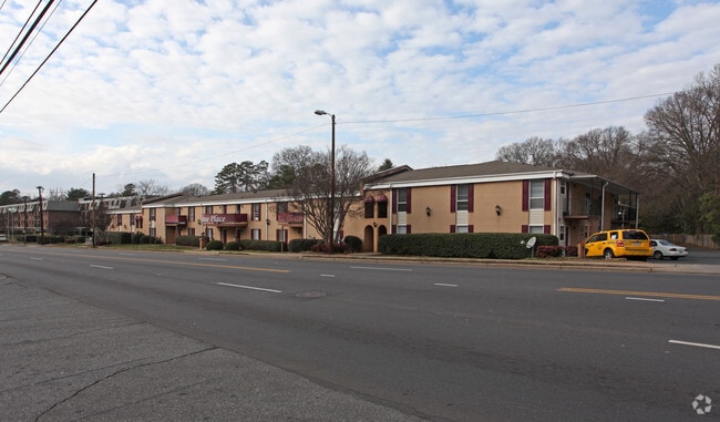 Melrose Place - 1351 E Woodlawn Rd Charlotte NC 28209 | Apartment Finder