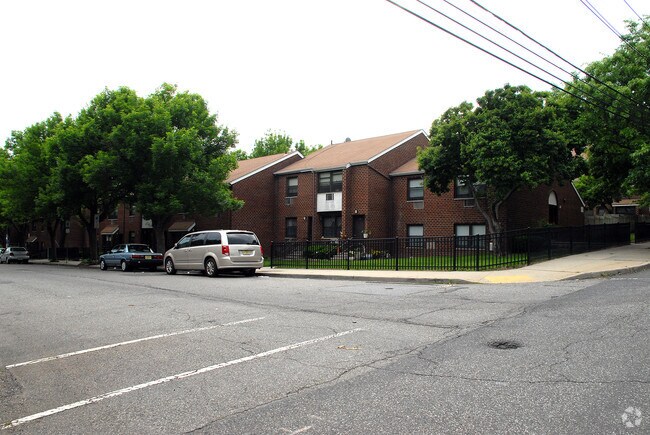 Mount Prospect Village - 42-56 Victoria Ave Newark NJ 07104 | Apartment ...