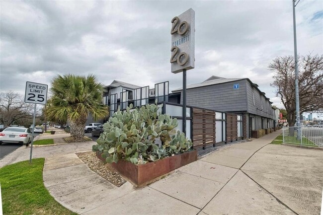 2020 S Congress Ave - 2020 S Congress Ave Austin TX 78704 | Apartment ...