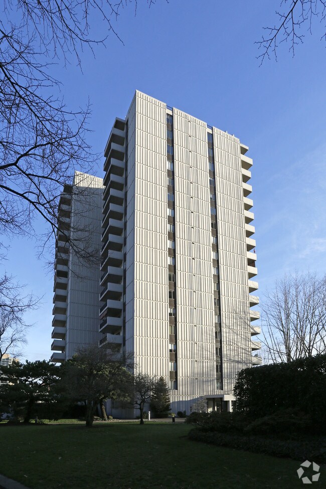 Lincoln Tower - Portland, OR | Apartment Finder