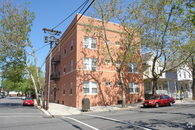 207 Madison Ave - 207 Madison Ave Perth Amboy NJ 08861 | Apartment Finder