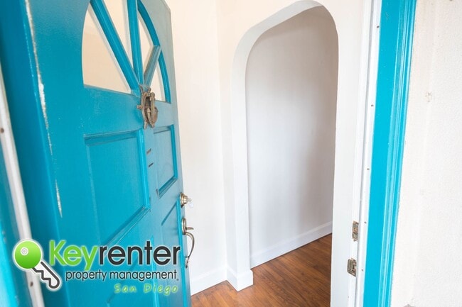 Adorable 2D/1BA Only 6 blocks to the beach... - 618 N Nevada St ...
