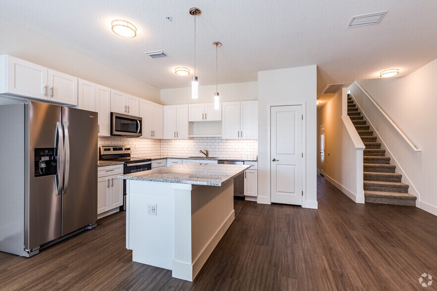 Allure on Enterprise - 2841 Enterprise Rd DeBary FL 32713 | Apartment ...