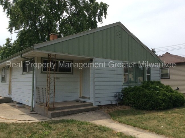 New remodeled 3 Bedroom Ranch Style Home - 7511 W Congress St Milwaukee ...
