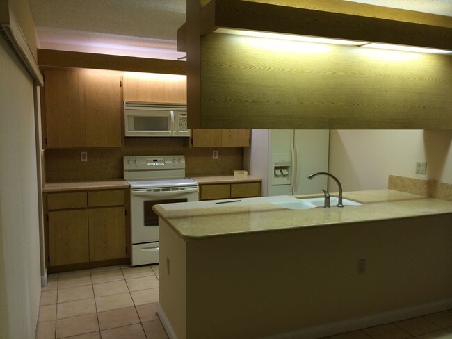 8008 80th Way - 8008 80th Way West Palm Beach FL 33407 | Apartment Finder