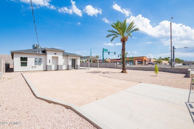 1908 W Lawrence Rd - 1908 W Lawrence Rd Phoenix AZ 85015 | Apartment Finder
