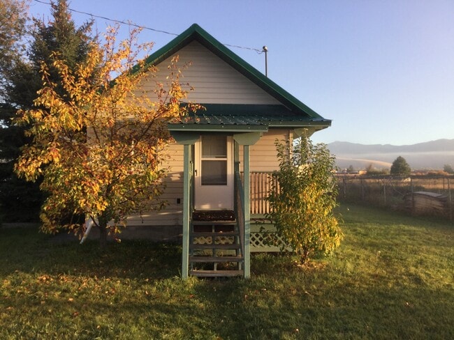 Studio Home Knotty Pine Cottage - 4800 Old Mullan Rd Missoula MT 59808 ...