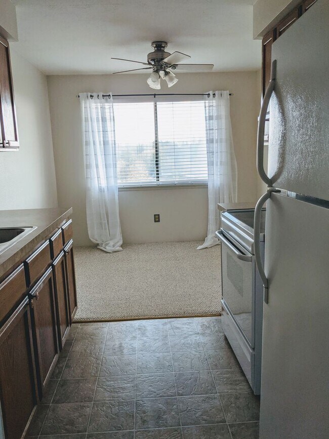 Bright, Cozy condo with gorgeous view! - 3390 Narrows View Ln NE ...