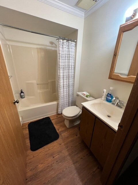 2215 Sylvan Way - 2215 Sylvan Way West Bend WI 53095 | Apartment Finder