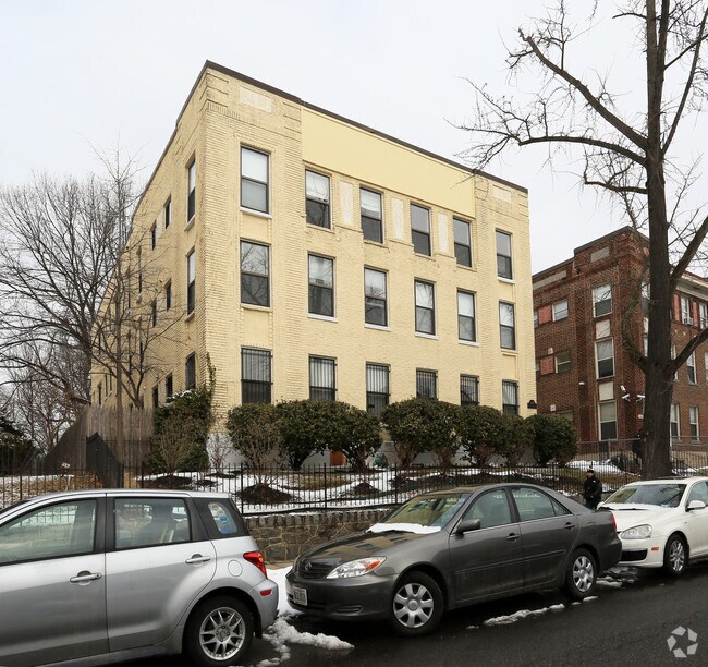 1437 Spring Rd NW - 1437 Spring Rd NW Washington DC 20010 | Apartment ...