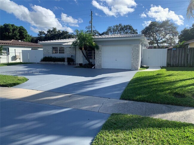 3234 Pierce St - 3234 Pierce St Hollywood FL 33021 | Apartment Finder