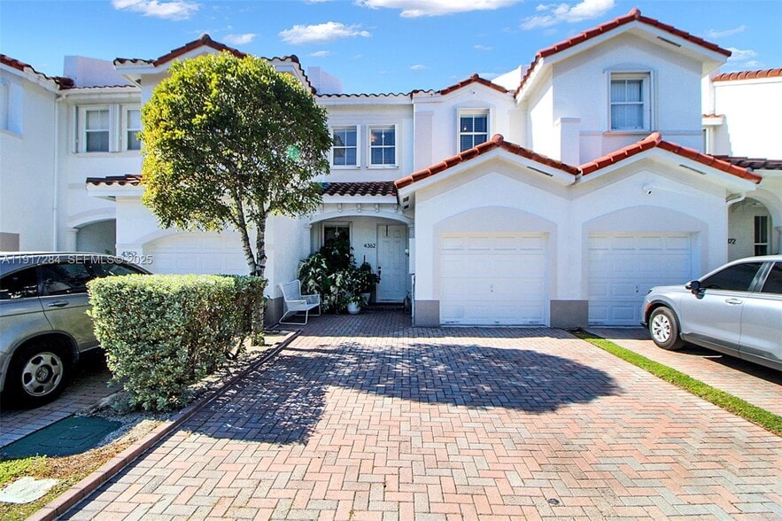 4362 NW 114th Path - 4362 NW 114th Path Doral FL 33178 | Apartment Finder