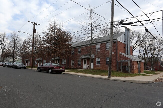 North Hills Manor - 300 Linden Ave Glenside PA 19038 | Apartment Finder