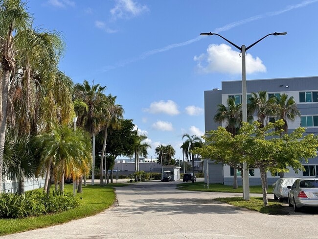 14840 Naranja Lakes Blvd - 14840 Naranja Lakes Blvd Homestead FL 33032 ...