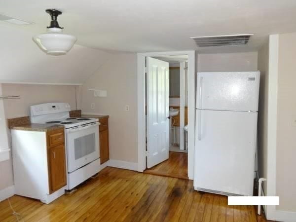 37 Castle St - 37 Castle St East Greenwich RI 02818 | Apartment Finder
