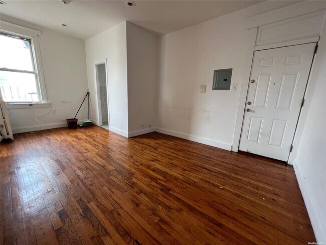 86-48 125th St - 86-48 125th St Queens NY 11418 | Apartment Finder