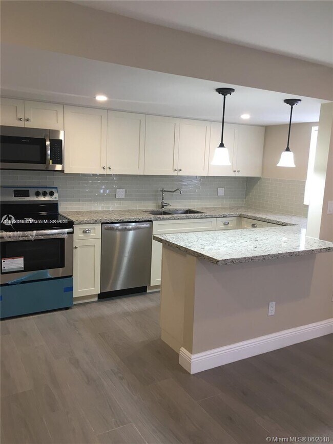 1340 Lincoln Rd - 1340 Lincoln Rd Miami Beach FL 33139 | Apartment Finder