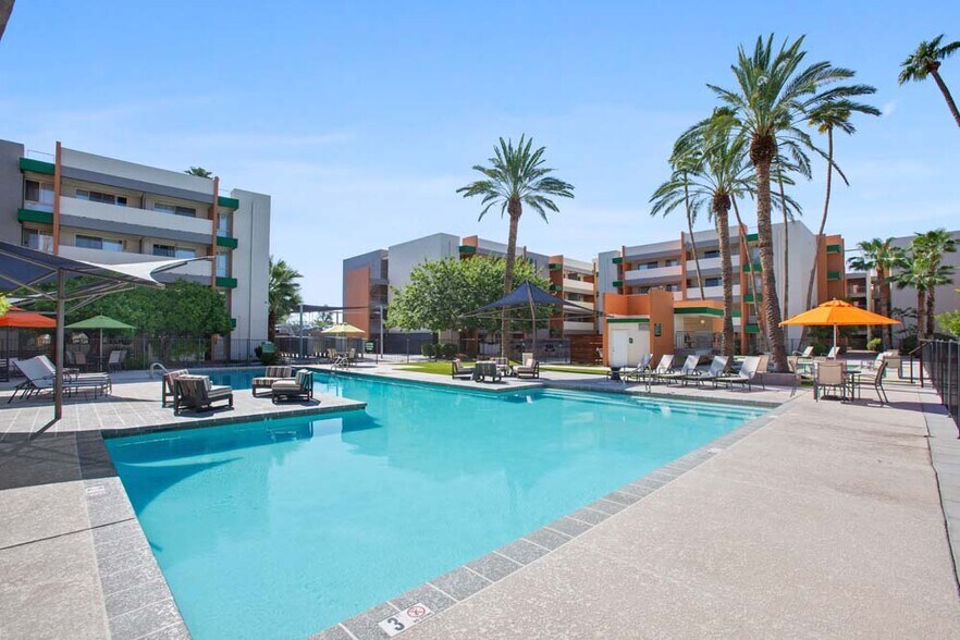 Capri on Camelback - 5115 N 40th St Phoenix AZ 85018 | Apartment Finder