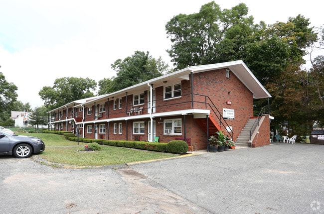 438 Springfield St - 438 Springfield St Agawam MA 01001 | Apartment Finder