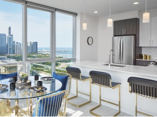 808 S Michigan Ave - 808 S Michigan Ave Chicago IL 60605 | Apartment Finder