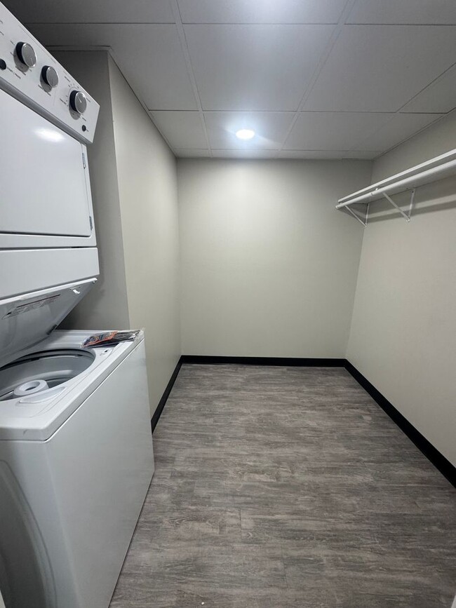 Studio apartment in Hudson for Rent - 326 4th St Hudson IA 50643 ...