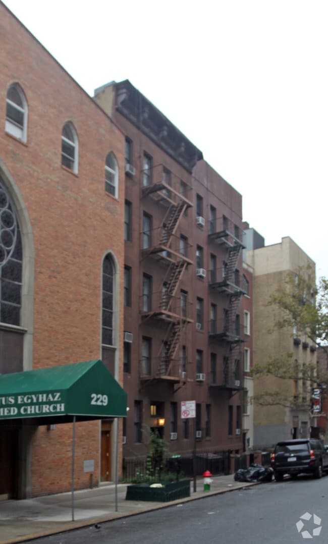 233 E 82nd Street - 233 E 82nd St New York NY 10028 | Apartment Finder