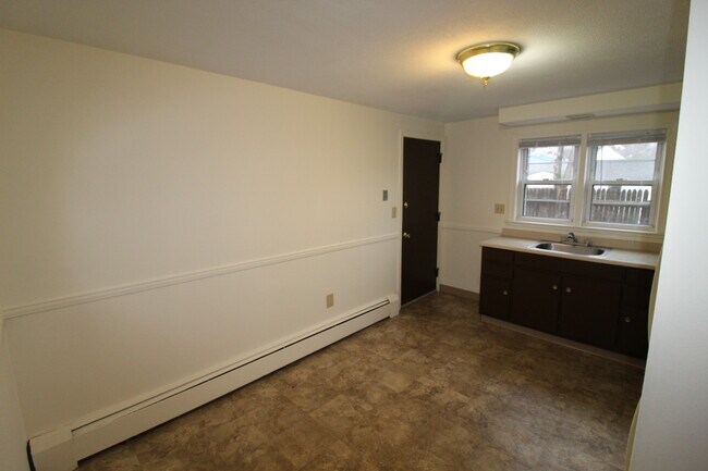 328 Park Ave - 328 Park Ave East Hartford CT 06108 | Apartment Finder