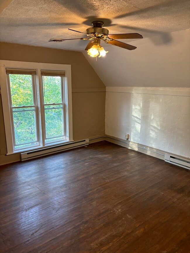 520 S 4th St - 520 S 4th St Mankato MN 56001 | Apartment Finder