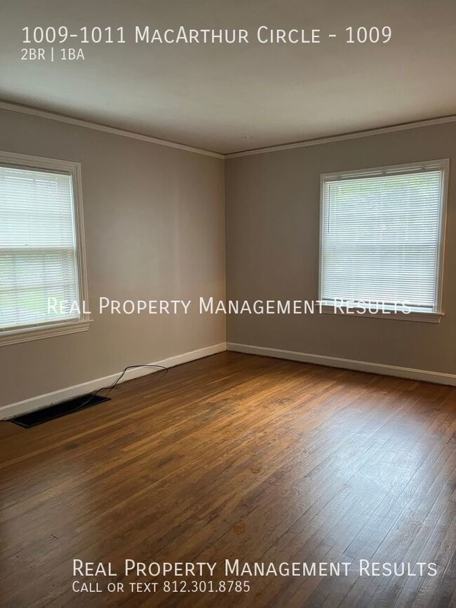 1009-1011 MacArthur Circle-1009 - 1009 1011-1011 MacArthur Cir ...