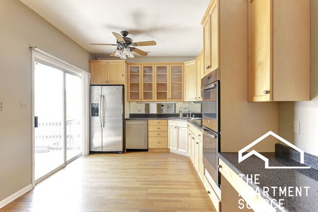 2453 N Greenview Ave - 2453 N Greenview Ave Chicago IL 60614 ...