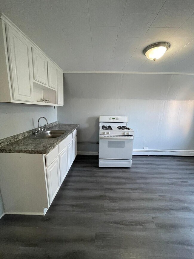 61 W Stratford Plz - 61 W Stratford Plz Irvington NJ 07111 | Apartment ...