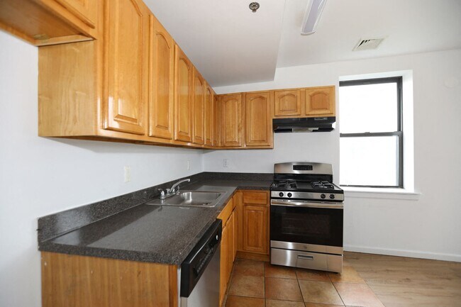 Lincoln Park Lofts - 39-41 Lincoln Park Newark NJ 07102 | Apartment Finder