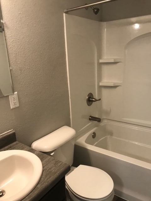 Woodland Park - Red Oak - 1804 E Summit St Red Oak IA 51566 | Apartment ...