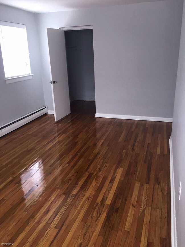 689 W Walnut Ln - 689 W Walnut Ln Philadelphia PA 19144 | Apartment Finder