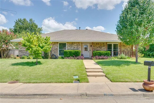 Maxwell Drive - 1921 Maxwell Dr Lewisville TX 75077 | Apartment Finder