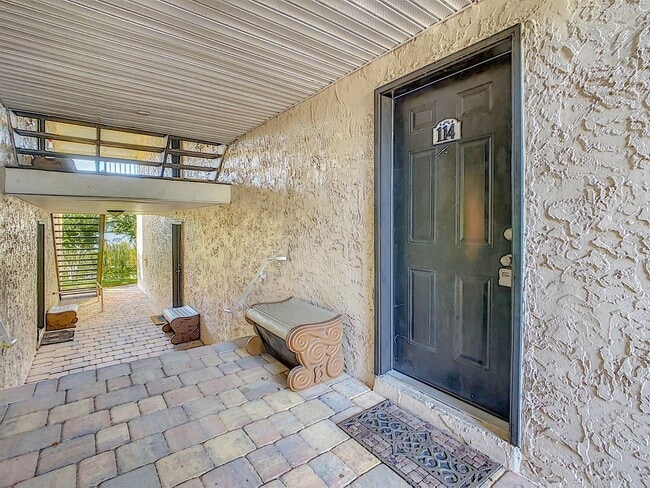 The Cove at Pearl Lake - 145 N Pearl Lake Causeway Altamonte Springs FL ...