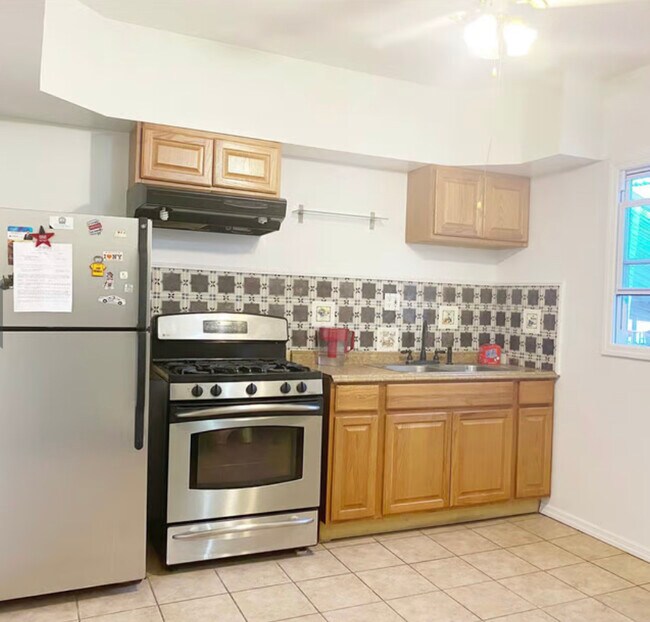 10433 Lefferts Blvd - 10433 Lefferts Blvd South Richmond Hill NY 11419 ...