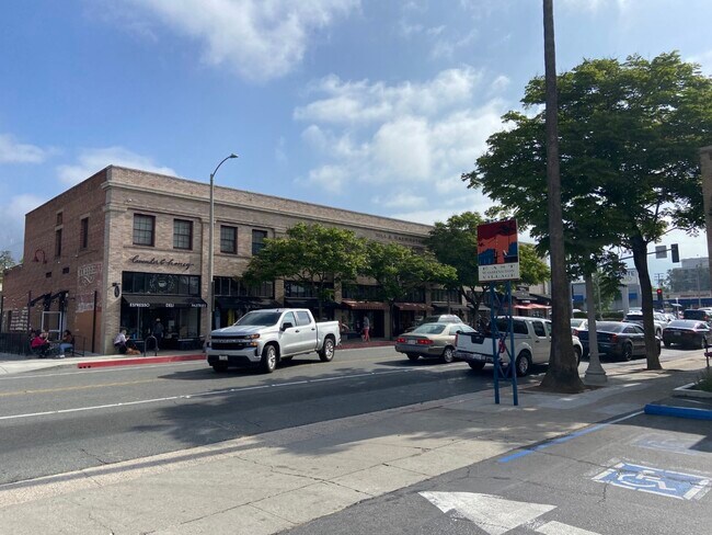 1349 N Hill Ave - 1349 N Hill Ave Pasadena CA 91104 | Apartment Finder