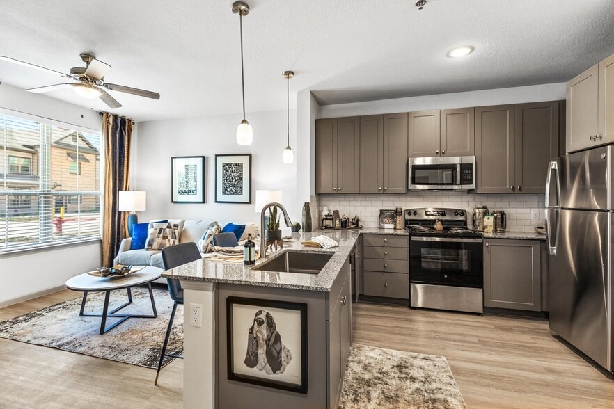 Emerson at Red Oak - 351 Hickory Creek Dr Red Oak TX 75154 | Apartment ...